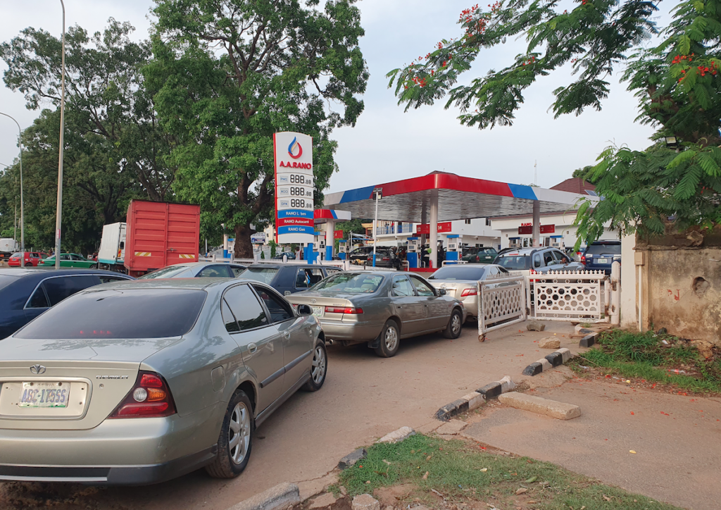 Petrol subsidy removal: Resurgence of queues caused by panic buying, says IPMAN