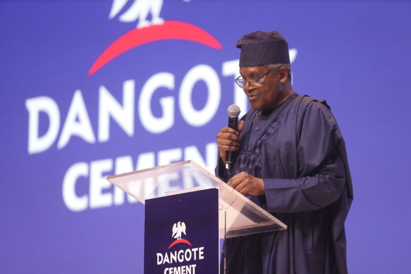 BREAKING: Aliko Dangote retires as Dangote Cement chairman to focus on refinery business